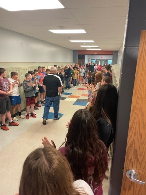 Live Feed | Tonganoxie Middle School